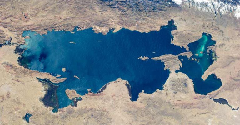 The mysterious lake titicaca, the most complete guide